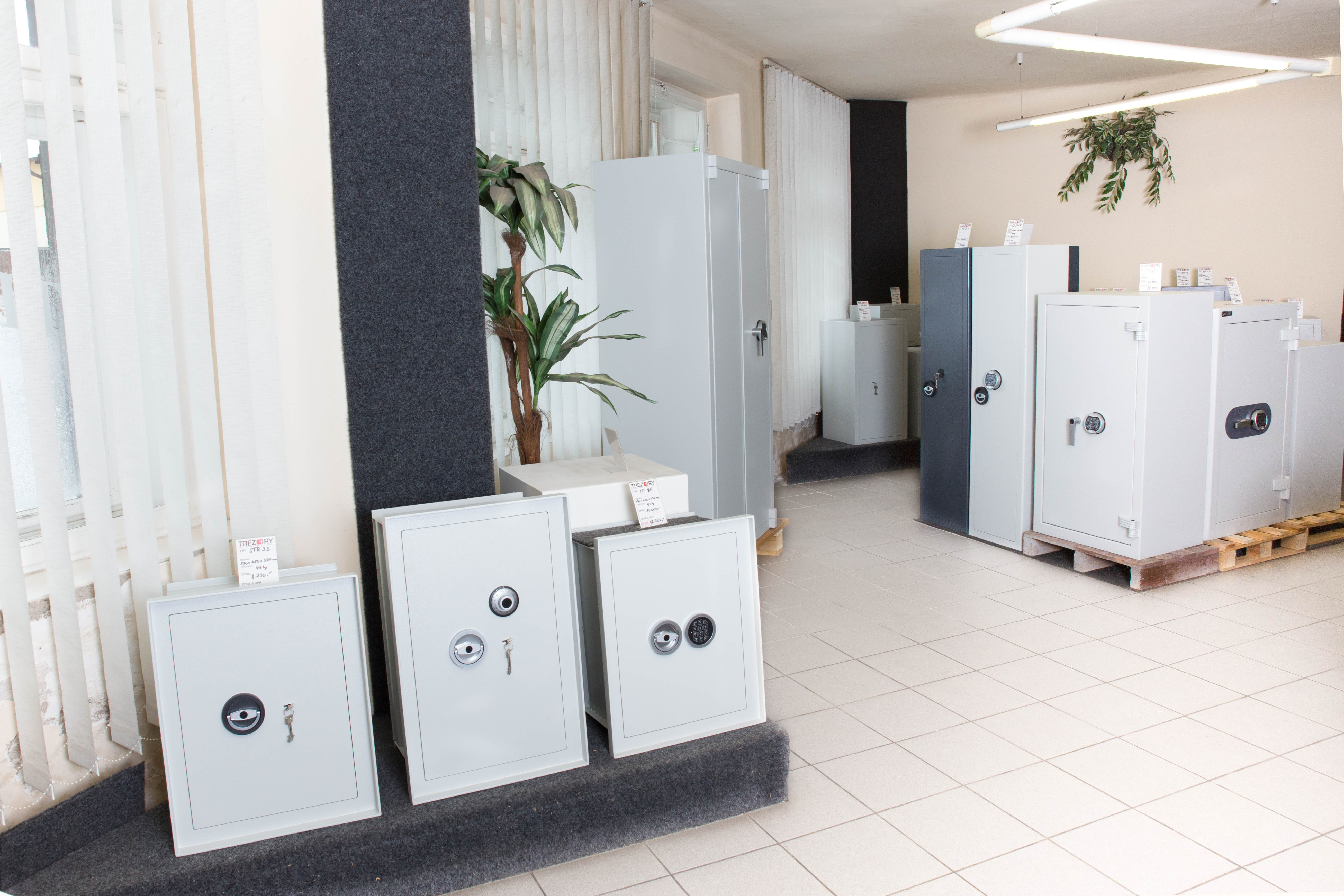 Jaký je rozdíl mezi sejfem a trezorem - Trezory Čelákovice